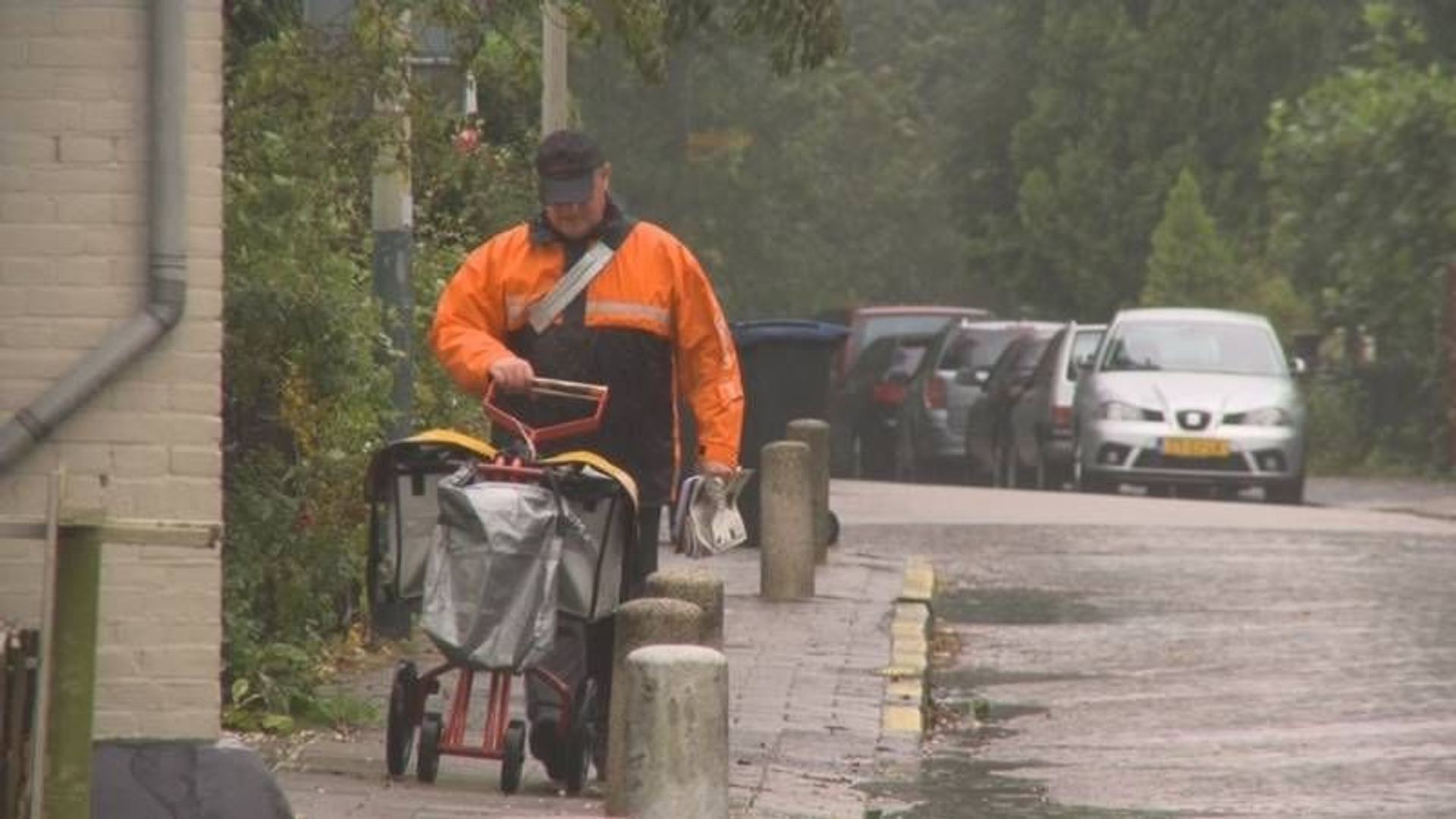 Het einde van de postbode - Zembla - BNNVARA